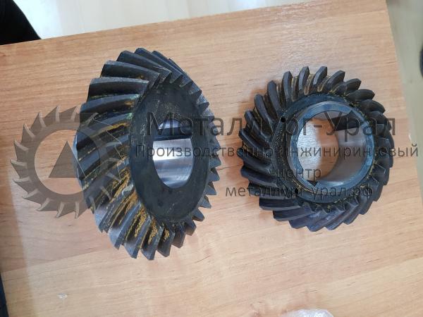 Коническая пара редуктора, шестерни редуктора, зацеплении зубчатой ...