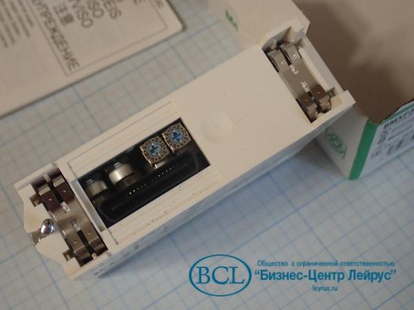 Центральный процессор Schneider Electric BMXP342020 вес-0. 26кг ...