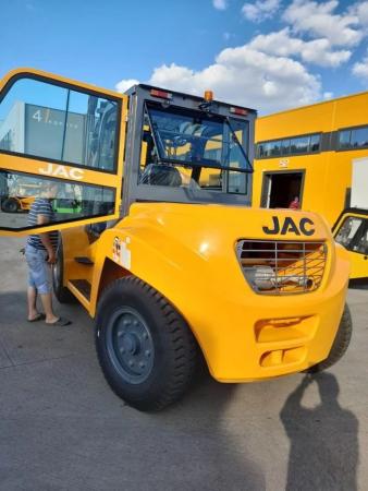 Дизельный вилочный погрузчик JAC CPCD100J купить по цене 5450000 ₽ в Санкт-Петербурге на ...