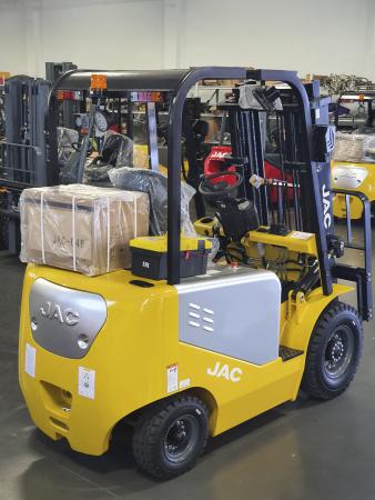 Электрический погрузчик JAC CPD18J купить по цене 1680000 ₽ в Санкт-Петербурге на PromPortal.Su ...