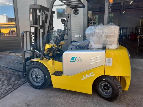 Электрический погрузчик JAC CPD35J купить по цене 2300000 ₽ в Санкт-Петербурге на PromPortal.Su ...