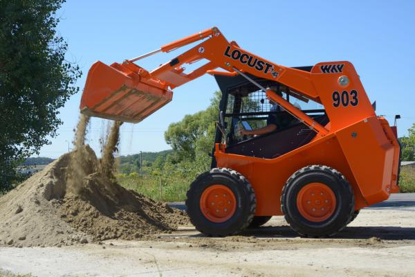 Мини-погрузчик Locust L903 купить по цене 6910000 ₽ в Москве на ...