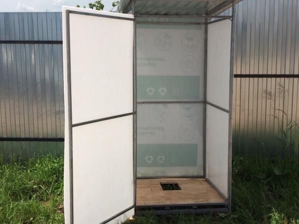 Туалет дачный без сиденья купить по цене 10900 ₽ в Рязани на PromPortal ...